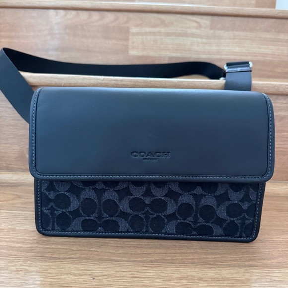 Coach | Bags | Coach Turner Flap Mens Crossbody In Signature Denim Cq48 ...